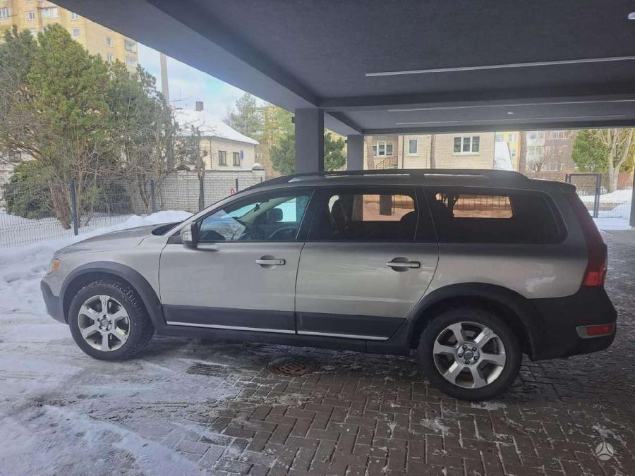 Pelēks Volvo XC70 2008 Kauņa, ar dzinēja tilpumu 2.40 L un nobraukumu 291 tūkst. km par 7500 €, foto 6 vietnē AUTOMOTO.COM.LV