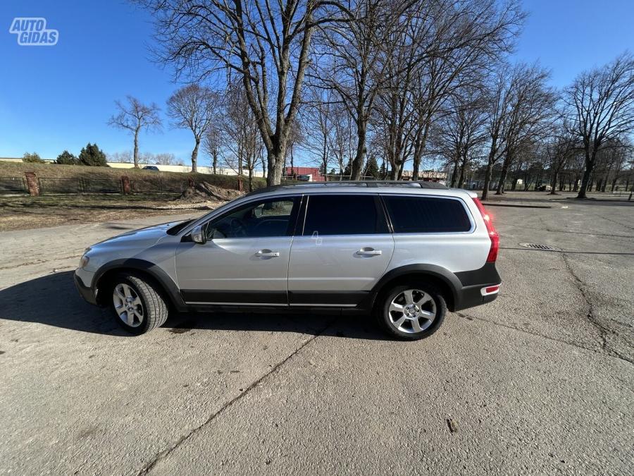 Grey Volvo XC70 2008 in Klaipeda, with an engine capacity of 2.40 L and mileage of 296 thousand km for 6000 €, photo 8 on AUTOMOTO.COM.LV