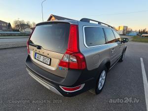 Grey Volvo XC70 2008 in Paide, with an engine capacity of 2.40 L and mileage of 355 thousand km for 6850 €, photo 4 on AUTOMOTO.COM.LV