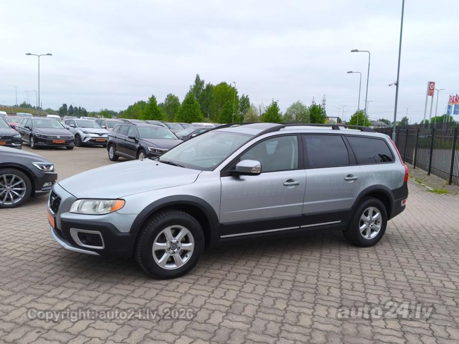 Pelēks Volvo XC70 2008 Tartu, ar dzinēja tilpumu 2.40 L un nobraukumu 267 tūkst. km par 7990 €, foto 3 vietnē AUTOMOTO.COM.LV