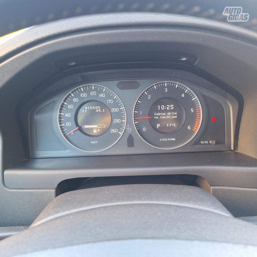 Pelēks Volvo XC70 2008 Šauļi, ar dzinēja tilpumu 2.40 L un nobraukumu 415 tūkst. km par 4100 €, foto 10 vietnē AUTOMOTO.COM.LV
