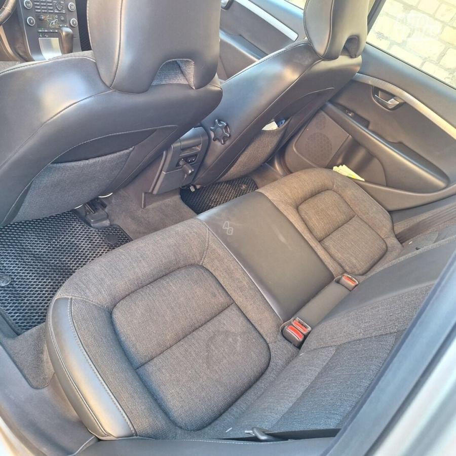 Pelēks Volvo XC70 2008 Šauļi, ar dzinēja tilpumu 2.40 L un nobraukumu 415 tūkst. km par 4100 €, foto 11 vietnē AUTOMOTO.COM.LV