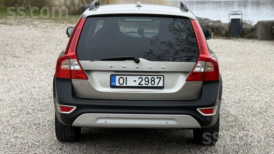 Grey Volvo XC70 2008 in Jurmala, with an engine capacity of 2.40 L and mileage of 0 thousand km for 3500 €, photo 16 on AUTOMOTO.COM.LV