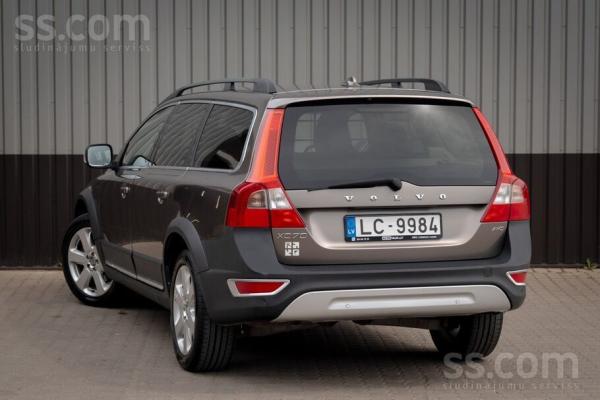 Pelēks Volvo XC70 2008 Talsi, ar dzinēja tilpumu 2.40 L un nobraukumu 314 tūkst. km par 6250 €, foto 4 vietnē AUTOMOTO.COM.LV