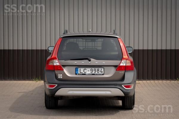 Pelēks Volvo XC70 2008 Talsi, ar dzinēja tilpumu 2.40 L un nobraukumu 314 tūkst. km par 6250 €, foto 5 vietnē AUTOMOTO.COM.LV