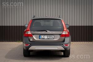 Pelēks Volvo XC70 2008 Talsi, ar dzinēja tilpumu 2.40 L un nobraukumu 314 tūkst. km par 6250 €, foto 6 vietnē AUTOMOTO.COM.LV