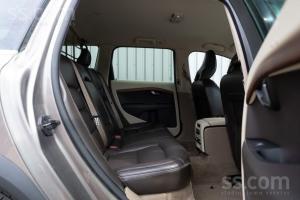 Pelēks Volvo XC70 2008 Talsi, ar dzinēja tilpumu 2.40 L un nobraukumu 314 tūkst. km par 6250 €, foto 12 vietnē AUTOMOTO.COM.LV