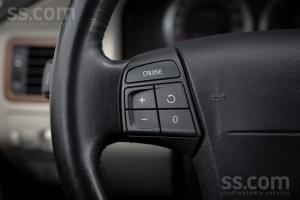Pelēks Volvo XC70 2008 Talsi, ar dzinēja tilpumu 2.40 L un nobraukumu 314 tūkst. km par 6250 €, foto 18 vietnē AUTOMOTO.COM.LV