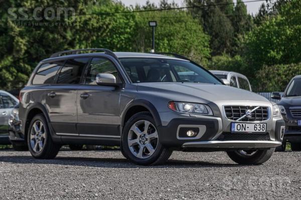 Grey Volvo XC70 2008 in Riga, with an engine capacity of 2.40 L and mileage of 365 thousand km for 4990 €, photo 2 on AUTOMOTO.COM.LV