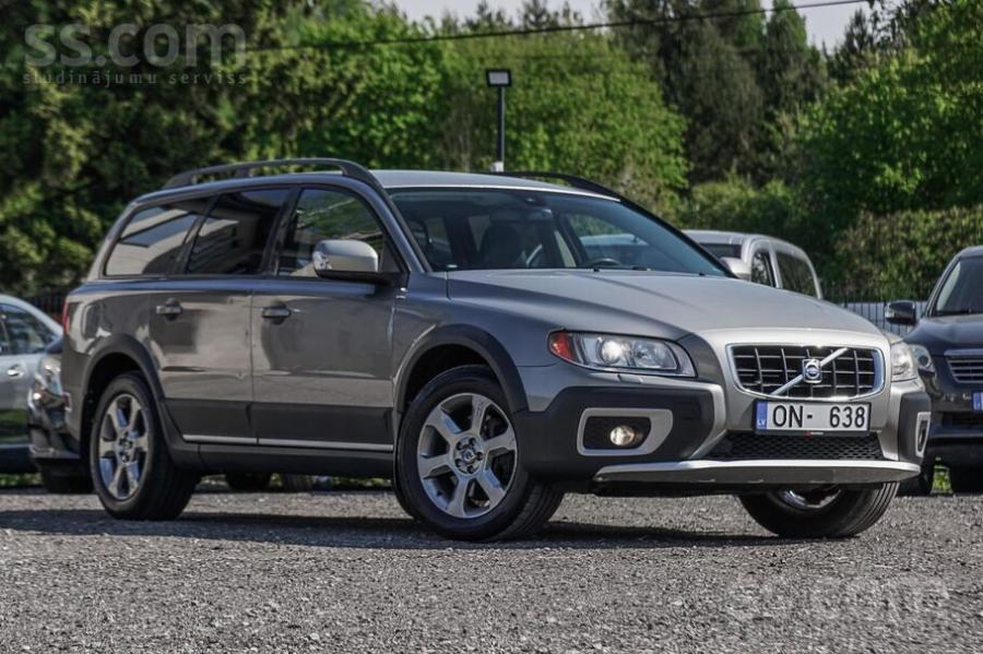 Pelēks Volvo XC70 2008 Rīga, ar dzinēja tilpumu 2.40 L un nobraukumu 365 tūkst. km par 4990 €, foto 3 vietnē AUTOMOTO.COM.LV