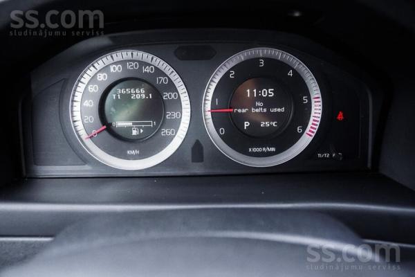 Grey Volvo XC70 2008 in Riga, with an engine capacity of 2.40 L and mileage of 365 thousand km for 4990 €, photo 7 on AUTOMOTO.COM.LV