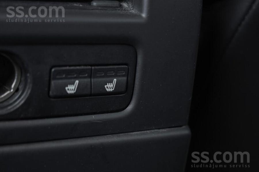 Pelēks Volvo XC70 2008 Rīga, ar dzinēja tilpumu 2.40 L un nobraukumu 365 tūkst. km par 4990 €, foto 12 vietnē AUTOMOTO.COM.LV