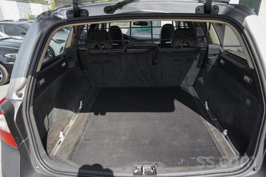 Pelēks Volvo XC70 2008 Rīga, ar dzinēja tilpumu 2.40 L un nobraukumu 365 tūkst. km par 4990 €, foto 14 vietnē AUTOMOTO.COM.LV