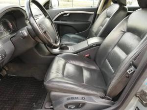 Pelēks Volvo XC70 2008 Saldus, ar dzinēja tilpumu 2.40 L un nobraukumu 318 tūkst. km par 6800 €, foto 8 vietnē AUTOMOTO.COM.LV