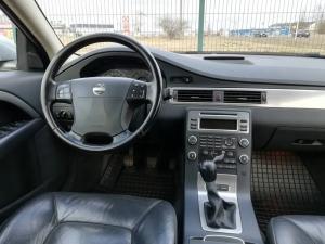 Pelēks Volvo XC70 2008 Saldus, ar dzinēja tilpumu 2.40 L un nobraukumu 318 tūkst. km par 6800 €, foto 10 vietnē AUTOMOTO.COM.LV