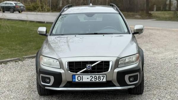 Pelēks Volvo XC70 2008 Jūrmala, ar dzinēja tilpumu 2.40 L un nobraukumu 390 tūkst. km par 4300 €, foto 7 vietnē AUTOMOTO.COM.LV