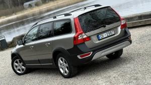 Grey Volvo XC70 2008 in Jurmala, with an engine capacity of 2.40 L and mileage of 390 thousand km for 4300 €, photo 14 on AUTOMOTO.COM.LV