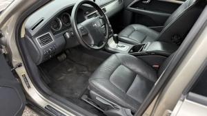 Grey Volvo XC70 2008 in Jurmala, with an engine capacity of 2.40 L and mileage of 390 thousand km for 4300 €, photo 29 on AUTOMOTO.COM.LV