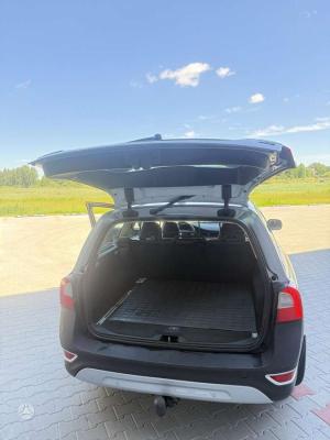 Pelēks Volvo XC70 2008 Šauļi, ar dzinēja tilpumu 2.40 L un nobraukumu 360 tūkst. km par 5250 €, foto 7 vietnē AUTOMOTO.COM.LV