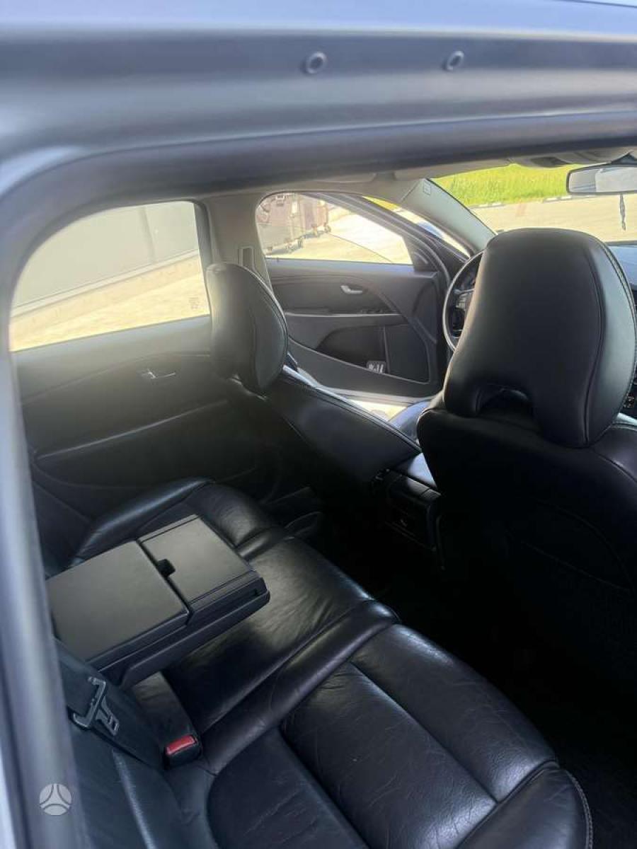 Pelēks Volvo XC70 2008 Šauļi, ar dzinēja tilpumu 2.40 L un nobraukumu 360 tūkst. km par 5250 €, foto 13 vietnē AUTOMOTO.COM.LV