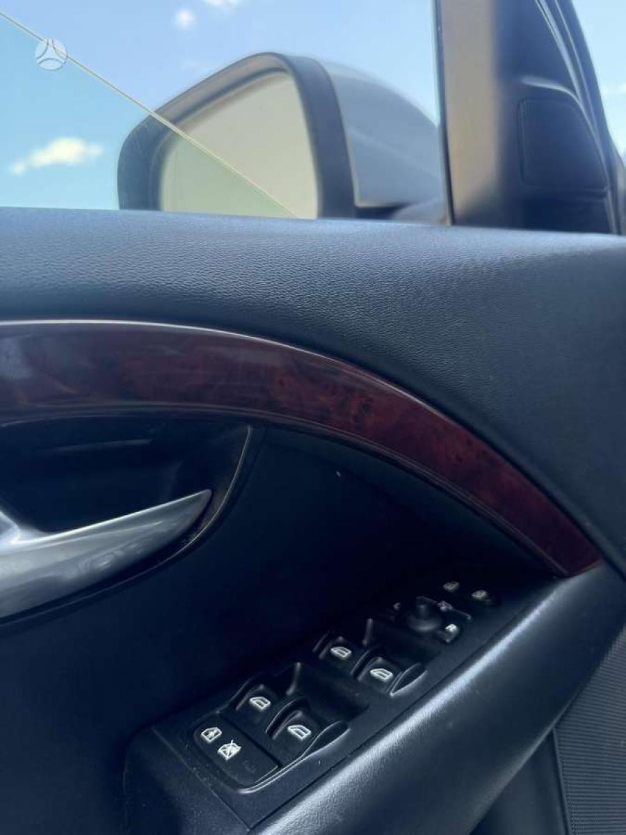 Pelēks Volvo XC70 2008 Šauļi, ar dzinēja tilpumu 2.40 L un nobraukumu 360 tūkst. km par 5250 €, foto 14 vietnē AUTOMOTO.COM.LV
