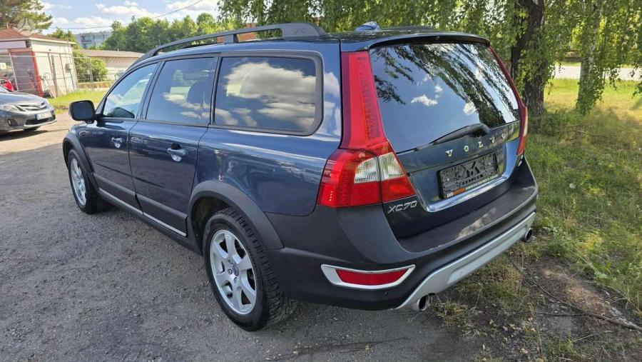 Pelēks Volvo XC70 2008 Šauļi, ar dzinēja tilpumu 3.19 L un nobraukumu 239 tūkst. km par 6250 €, foto 4 vietnē AUTOMOTO.COM.LV