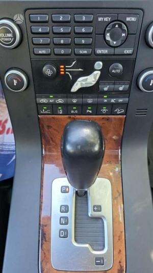 Pelēks Volvo XC70 2008 Šauļi, ar dzinēja tilpumu 3.19 L un nobraukumu 239 tūkst. km par 6250 €, foto 22 vietnē AUTOMOTO.COM.LV
