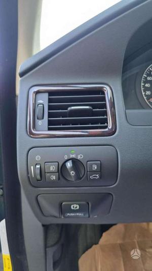Pelēks Volvo XC70 2008 Šauļi, ar dzinēja tilpumu 3.19 L un nobraukumu 239 tūkst. km par 6250 €, foto 24 vietnē AUTOMOTO.COM.LV