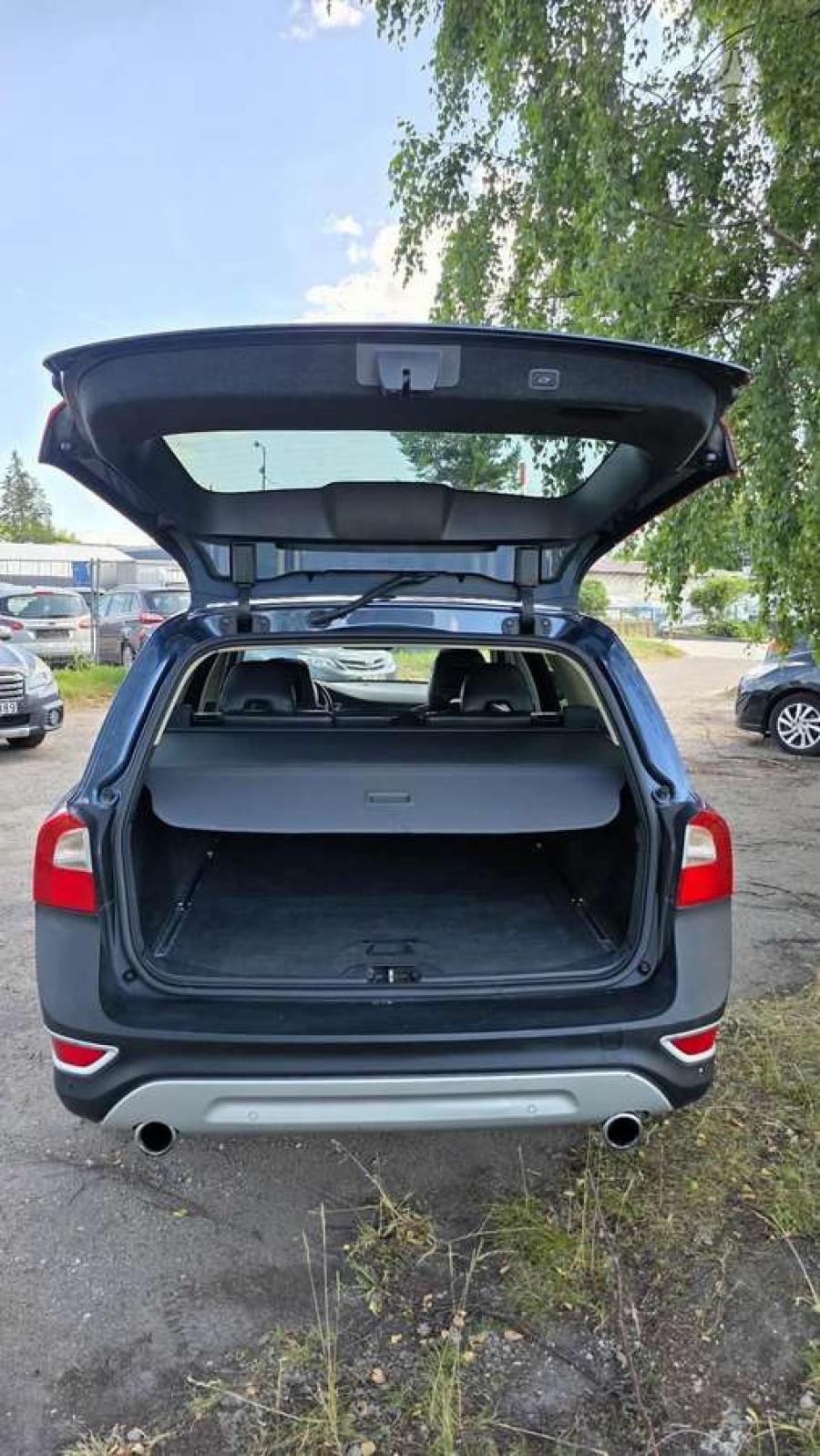 Pelēks Volvo XC70 2008 Šauļi, ar dzinēja tilpumu 3.19 L un nobraukumu 239 tūkst. km par 6250 €, foto 40 vietnē AUTOMOTO.COM.LV