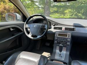 Pelēks Volvo XC70 2008 Kaišiadorys, ar dzinēja tilpumu 2.40 L un nobraukumu 290 tūkst. km par 4770 €, foto 5 vietnē AUTOMOTO.COM.LV