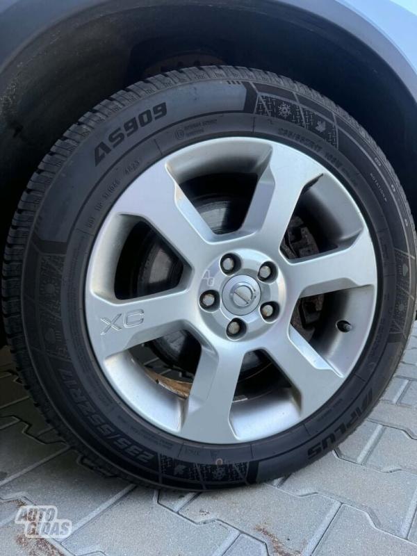 Pelēks Volvo XC70 2008 Šauļi, ar dzinēja tilpumu 2.40 L un nobraukumu 360 tūkst. km par 5250 €, foto 8 vietnē AUTOMOTO.COM.LV
