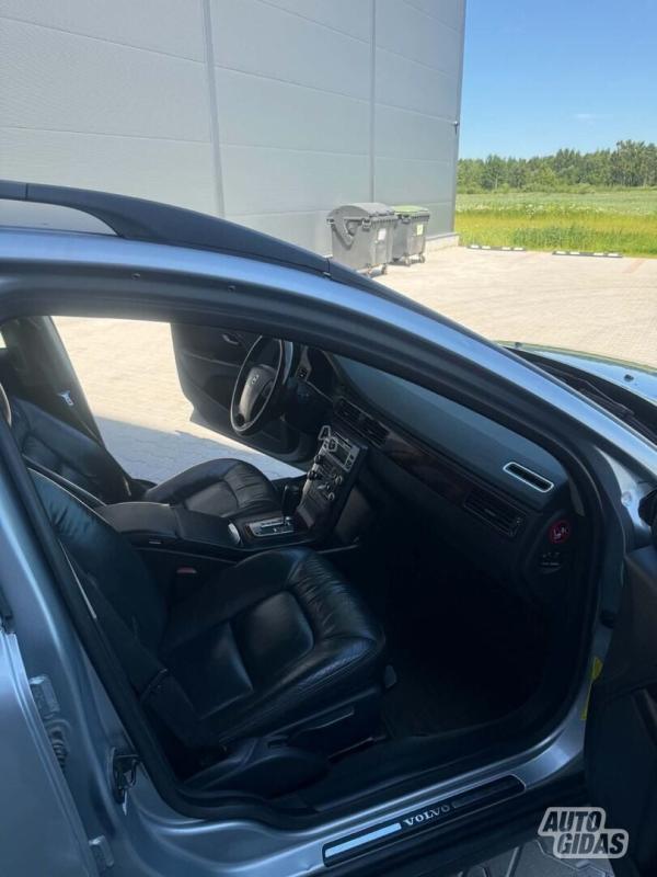 Pelēks Volvo XC70 2008 Šauļi, ar dzinēja tilpumu 2.40 L un nobraukumu 360 tūkst. km par 5250 €, foto 10 vietnē AUTOMOTO.COM.LV