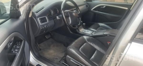 Pelēks Volvo XC70 2008 Rēzekne, ar dzinēja tilpumu 2.40 L un nobraukumu 0 tūkst. km par 4950 €, foto 7 vietnē AUTOMOTO.COM.LV