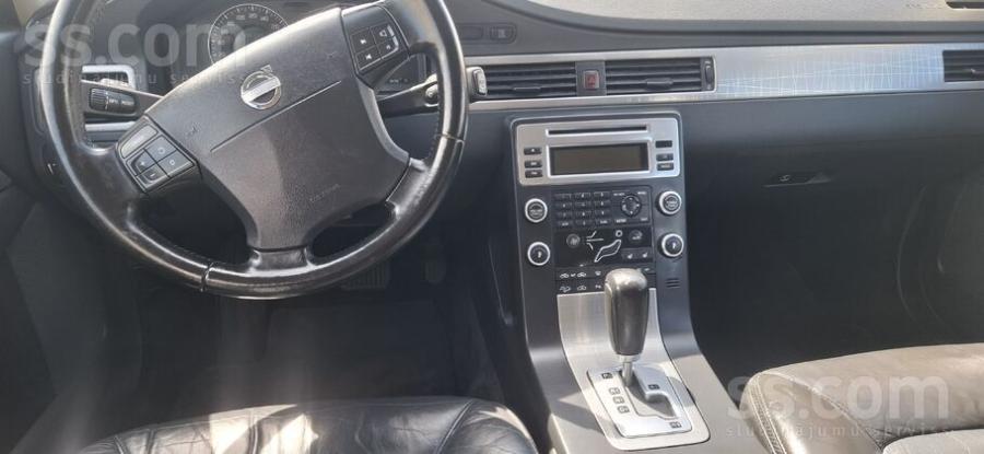 Pelēks Volvo XC70 2008 Rēzekne, ar dzinēja tilpumu 2.40 L un nobraukumu 0 tūkst. km par 4950 €, foto 9 vietnē AUTOMOTO.COM.LV