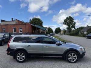 Grey Volvo XC70 2008 in Ventspils, with an engine capacity of 2.40 L and mileage of 369 thousand km for 4300 €, photo 8 on AUTOMOTO.COM.LV
