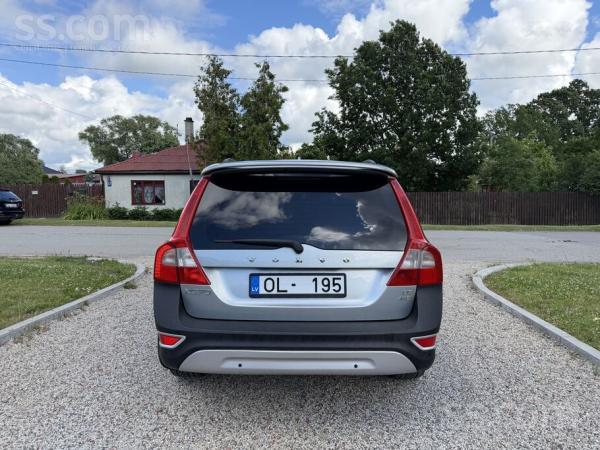 Pelēks Volvo XC70 2008 Ventspils, ar dzinēja tilpumu 2.40 L un nobraukumu 369 tūkst. km par 4300 €, foto 5 vietnē AUTOMOTO.COM.LV