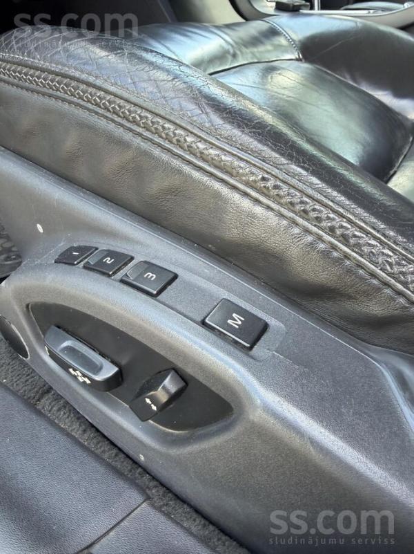 Pelēks Volvo XC70 2008 Ventspils, ar dzinēja tilpumu 2.40 L un nobraukumu 369 tūkst. km par 4300 €, foto 10 vietnē AUTOMOTO.COM.LV