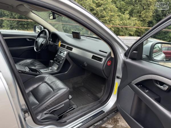 Pelēks Volvo XC70 2008 Viļņa, ar dzinēja tilpumu 2.40 L un nobraukumu 294 tūkst. km par 5400 €, foto 8 vietnē AUTOMOTO.COM.LV