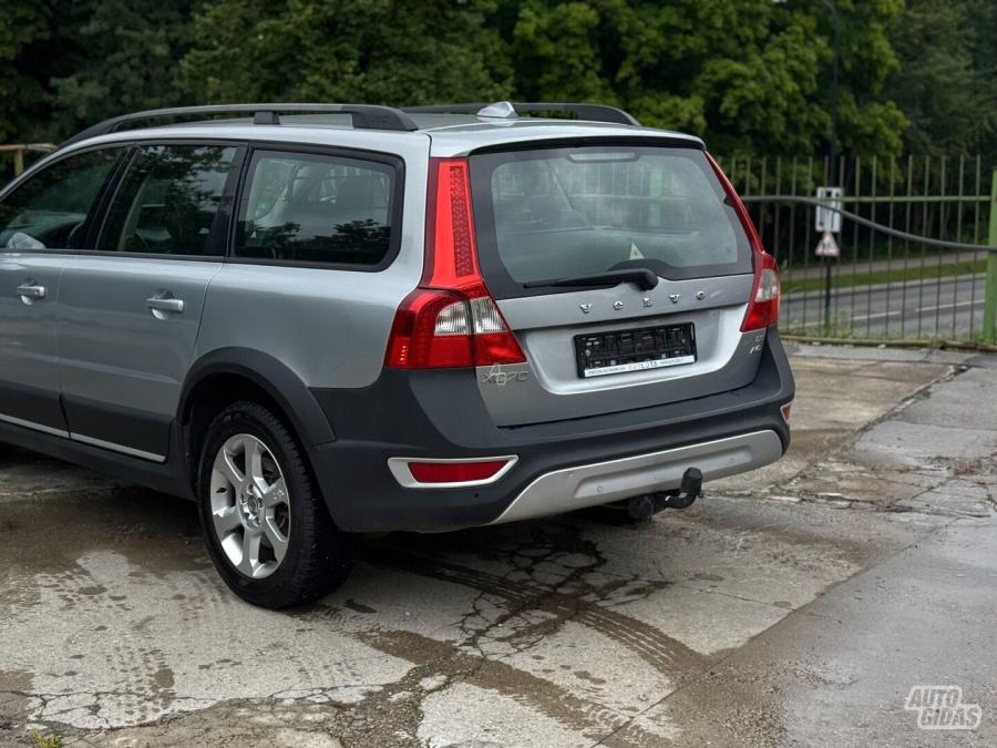 Pelēks Volvo XC70 2008 Viļņa, ar dzinēja tilpumu 2.40 L un nobraukumu 294 tūkst. km par 5400 €, foto 12 vietnē AUTOMOTO.COM.LV