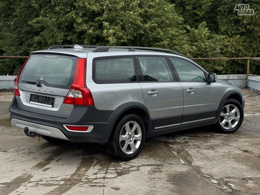 Pelēks Volvo XC70 2008 Viļņa, ar dzinēja tilpumu 2.40 L un nobraukumu 294 tūkst. km par 5400 €, foto 14 vietnē AUTOMOTO.COM.LV