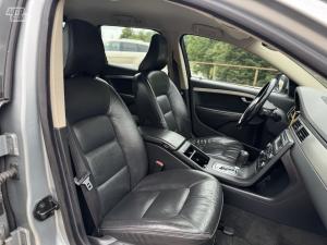 Pelēks Volvo XC70 2008 Viļņa, ar dzinēja tilpumu 2.40 L un nobraukumu 294 tūkst. km par 5400 €, foto 16 vietnē AUTOMOTO.COM.LV