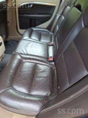 Pelēks Volvo XC70 2008 Dobele, ar dzinēja tilpumu 2.40 L un nobraukumu 400 tūkst. km par 4800 €, foto 8 vietnē AUTOMOTO.COM.LV