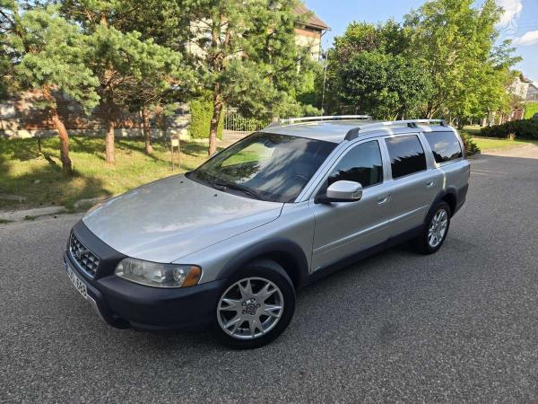 Pelēks Volvo XC70 2008 Viļņa, ar dzinēja tilpumu 2.40 L un nobraukumu 300 tūkst. km par 3450 €, foto 2 vietnē AUTOMOTO.COM.LV