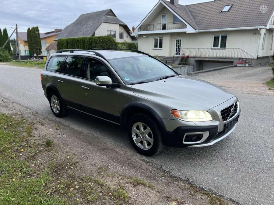 Pelēks Volvo XC70 2008 Utena, ar dzinēja tilpumu 2.40 L un nobraukumu 271 tūkst. km par 5650 €, foto 4 vietnē AUTOMOTO.COM.LV