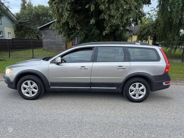 Pelēks Volvo XC70 2008 Utena, ar dzinēja tilpumu 2.40 L un nobraukumu 271 tūkst. km par 5650 €, foto 8 vietnē AUTOMOTO.COM.LV