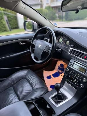 Pelēks Volvo XC70 2008 Utena, ar dzinēja tilpumu 2.40 L un nobraukumu 271 tūkst. km par 5650 €, foto 12 vietnē AUTOMOTO.COM.LV
