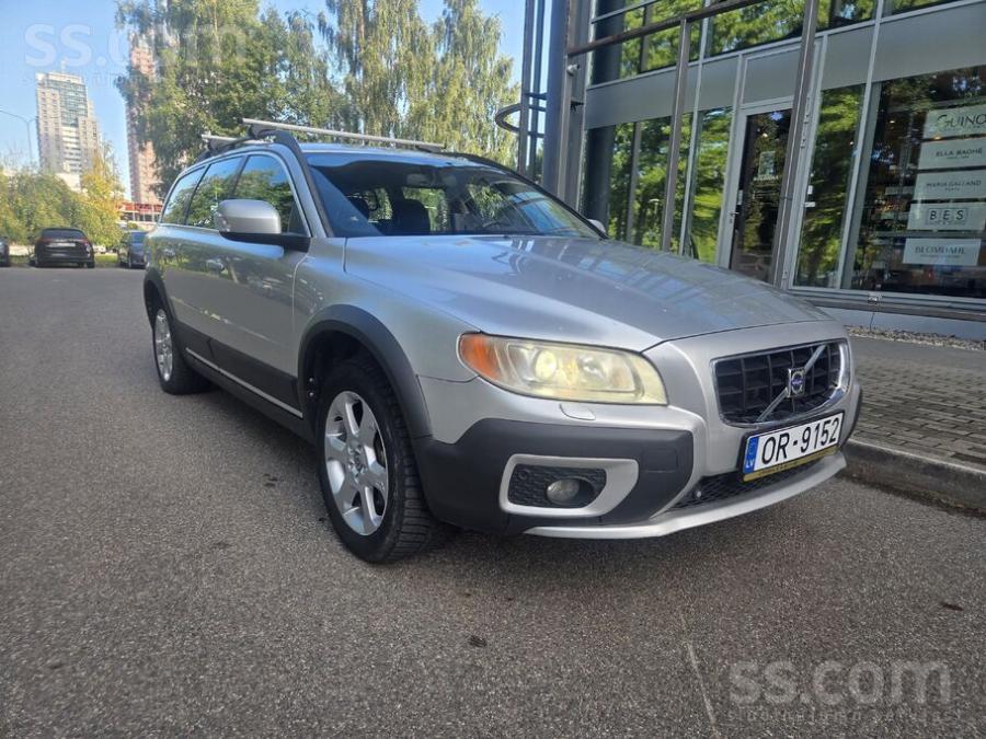 Grey Volvo XC70 2008 in Riga, with an engine capacity of 2.40 L and mileage of 0 thousand km for 4900 €, photo 3 on AUTOMOTO.COM.LV