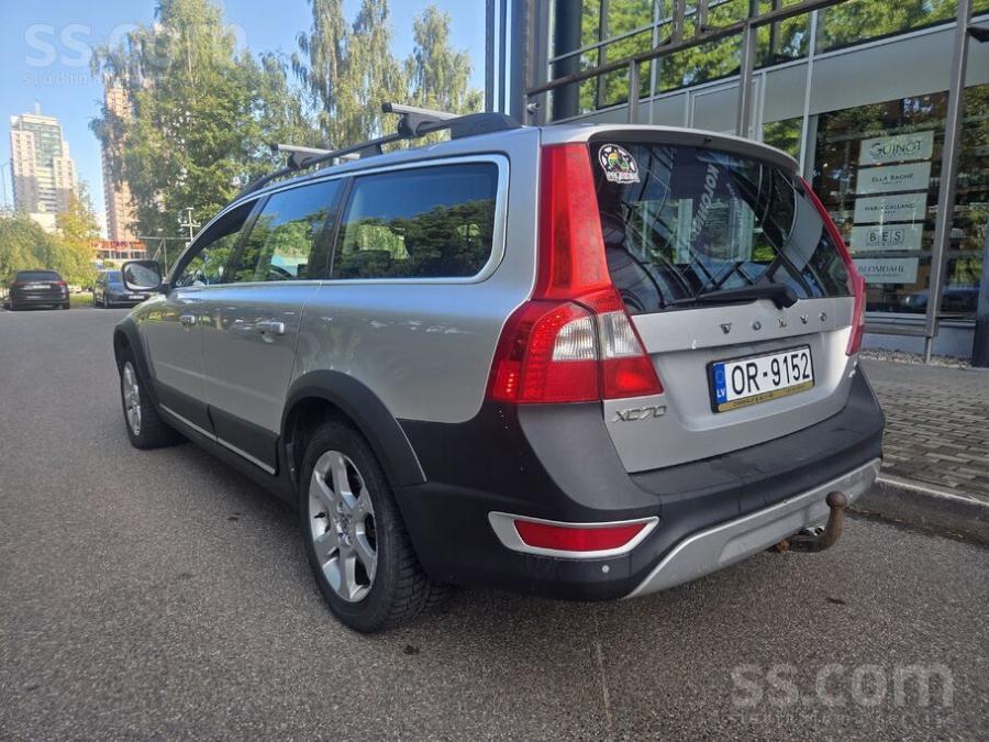 Grey Volvo XC70 2008 in Riga, with an engine capacity of 2.40 L and mileage of 0 thousand km for 4900 €, photo 4 on AUTOMOTO.COM.LV