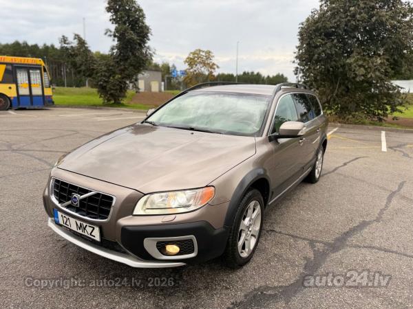 Grey Volvo XC70 2008 in Tallinn, with an engine capacity of 2.40 L and mileage of 0 thousand km for 3700 €, photo 1 on AUTOMOTO.COM.LV