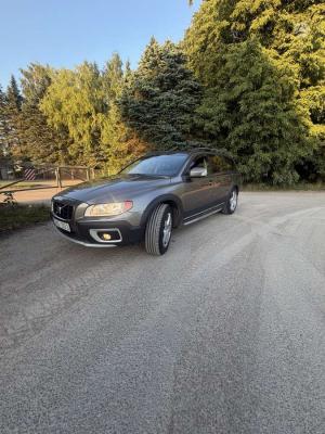 Pelēks Volvo XC70 2008 Šalčininkai, ar dzinēja tilpumu 2.40 L un nobraukumu 450 tūkst. km par 3900 €, foto 7 vietnē AUTOMOTO.COM.LV